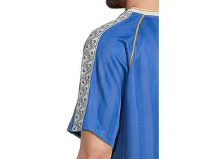 PUMA King Relaxed Soccer Jersey With V-neckline - Blue