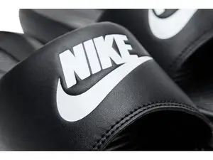 Nike Victori One Slides - Black