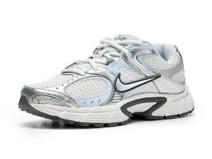 Nike Nike V5 RNR Athletic Sneakers Gray