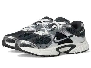 Nike Nike V5 RNR Athletic Sneakers Gray