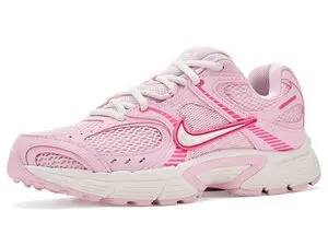 Nike V5 Rnr Athletic Sneakers - Pink