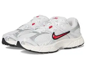 Nike Nike V5 RNR Athletic Sneakers Red