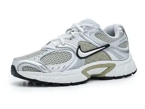 Nike V5 Rnr Athletic Sneakers - Silver