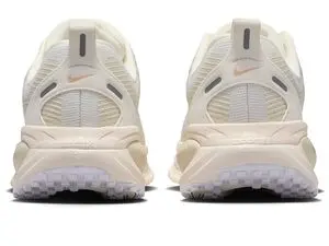 Nike Vomero 18 Athletic Sneakers - Bone