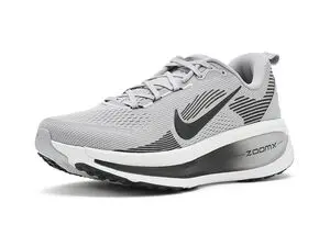 Nike Vomero 18 Athletic Sneakers - Gray