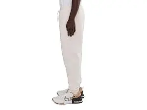 Nike Club Fleece Joggers With Embroidered Logo - White