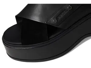 Sorel Dayspring Crisscross Platform Sandals