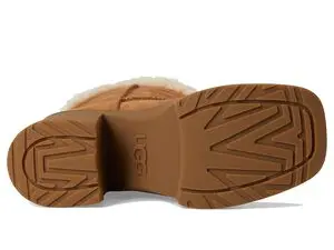 UGG Moxy Pull-on Boots