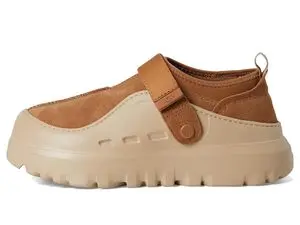 UGG Peakmod Lowcut Shoes - Brown