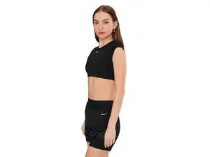 Nike Solid Cropped Top