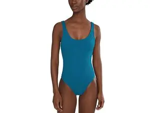 Nike Shoreline Pucker Scoop Neck One Piece Swimsuit - Blue