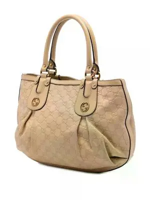 Gucci Embossed Leather Tote Bag - Neutrals