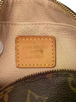 LOUIS VUITTON Monogram Cosmetic Pouch Pm