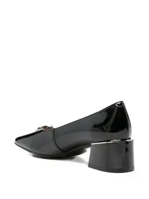 LINDA BAUMANN Patent Leather Logo Plaque Pumps