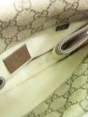 Gucci Gg Canvas Shoulder Bag With Tiger Head Plaque - Neutrals