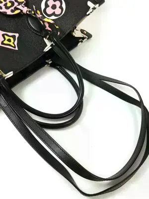 LOUIS VUITTON Monogram Giant Tote Bag