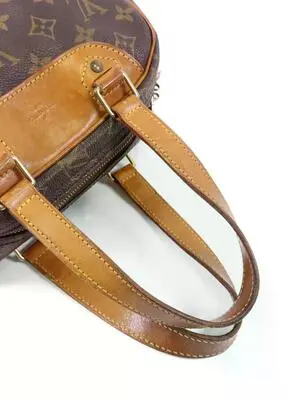 LOUIS VUITTON Excursion Handbag