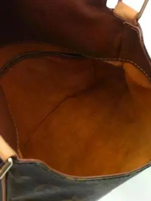 LOUIS VUITTON 2005 Monogram Shoulder Bag