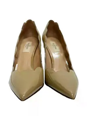 Valentino Garavani Scalloped Patent Leather Pumps