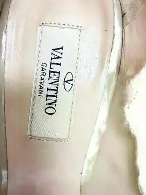 Valentino Garavani Scalloped Patent Leather Pumps