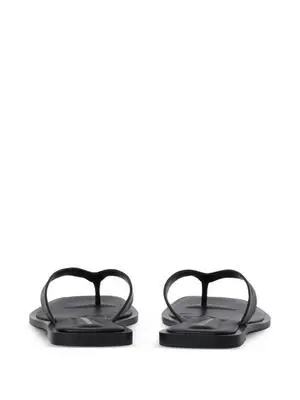 Karl Lagerfeld Kastor Iv Flip Flops