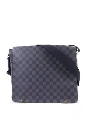 LOUIS VUITTON Damier Graphite Mm Messenger Bag