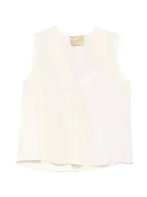 Momoni V Neck Tops