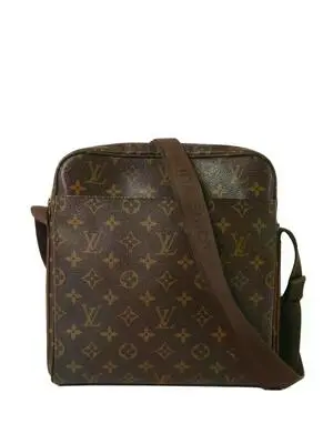 LOUIS VUITTON Monogram Trotteur Beaubourg Shoulder Bag - Brown