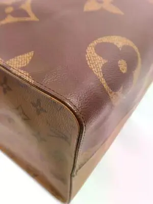 LOUIS VUITTON Monogram Giant Reverse Onthego Tote Bag - Brown