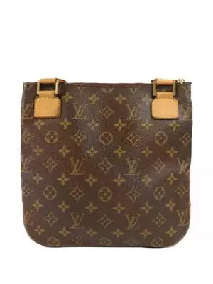 LOUIS VUITTON Monogram Canvas Pochette Bosphore Shoulder Bag - Brown