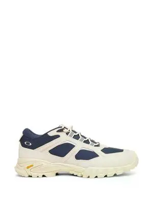 Oakley Criss-cross Sneakers For Men