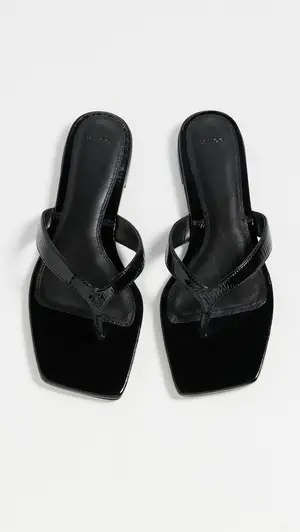 Vince San Juan Ii Patent Calfskin Sandals - Black