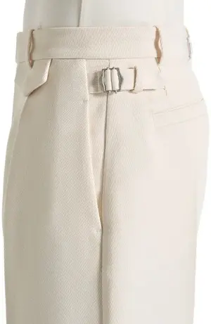 Manière De Voir Auguste Tailored Twill Bermuda Shorts - Cream