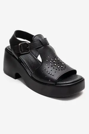 FOREVER & ALWAYS SHOES Leather Platform Sandals