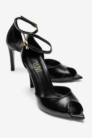 Prologue Shoes Strappy Pumps
