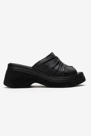 FOREVER & ALWAYS SHOES Nellie Leather Platform Sandal