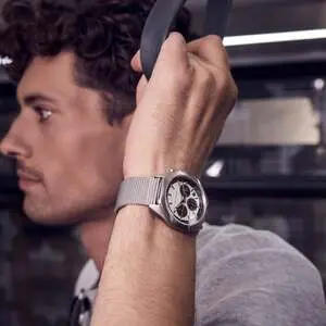 Lilienthal Berlin Octachrono Silver Red Mesh Chronograph Watch - Silver,red