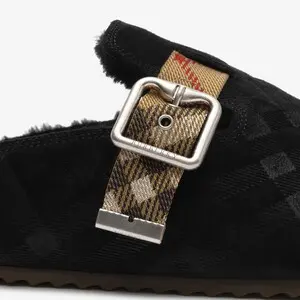 Burberry Check Shearling Urchin Clogs - Black