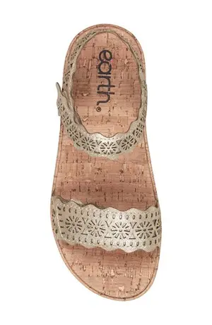 Earth Slata Platform Sandals - Gold