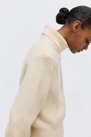 H&m Ribbed Roll Neck Jumper With Padded Shoulders - Cream