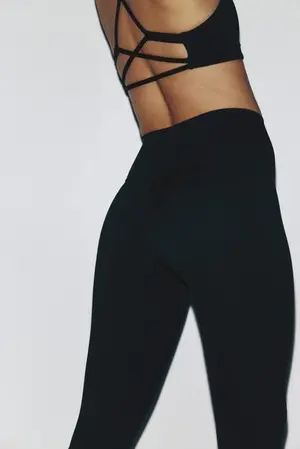 H&M Sculptmove High-waisted Leggings - Black