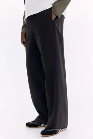 H&m Relaxed Fit Twisted Trousers - Black