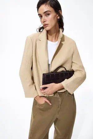 H&m Short Blazer With Notched Lapels - Beige