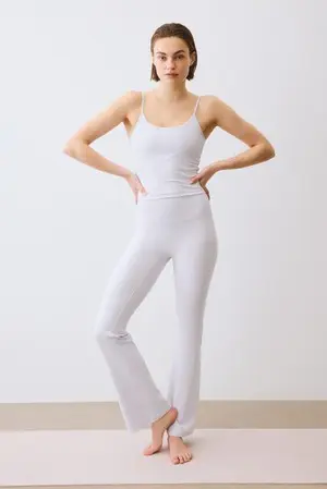 H&M Flared Yoga Leggings With Softmove™ Technology - Lilac
