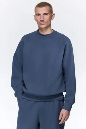 H&M Oversized Fit Sweatshirt With Raglan Sleeves - Blue
