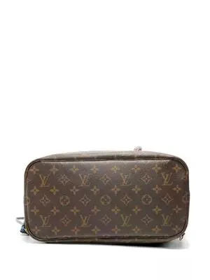 LOUIS VUITTON Monogram Neverfull Mm Tote Bag
