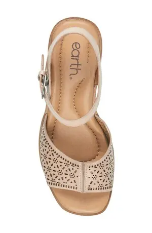 Earth Quinty Ankle Strap Platform Sandal - Light Natural