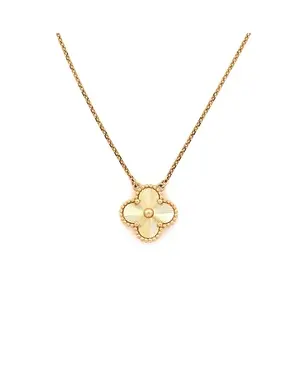 VAN CLEEF & ARPELS Vintage Alhambra Pendant Necklace Guilloche 18k 16.5 - Gold