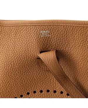 Hermès Pm Evelyne Bag Gen Iii Clemence - Brown