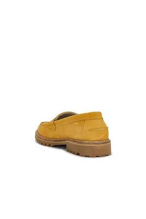 DUKE + DEXTER Wilde Nubuck Lug Loafer